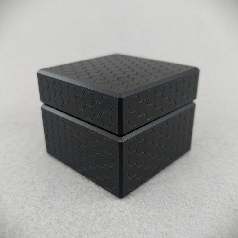 Limited Edition Black Honeycomb All Metal Ring Box – DPCustoms