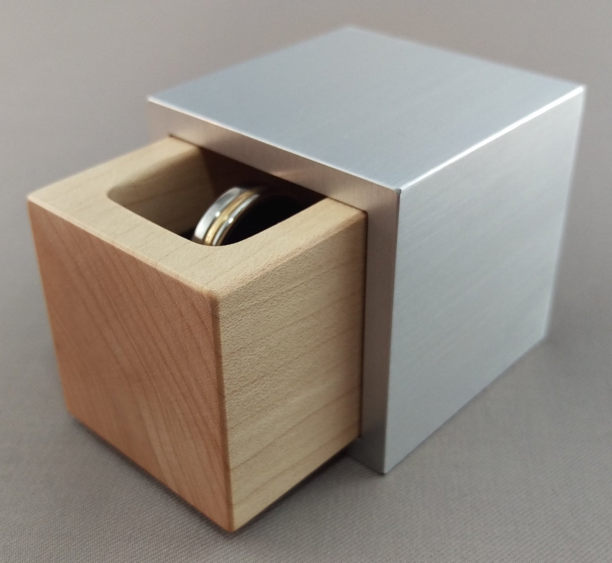 Cube Metal Engagement Ring Box- Brushed Aluminum and Maple – DPCustoms