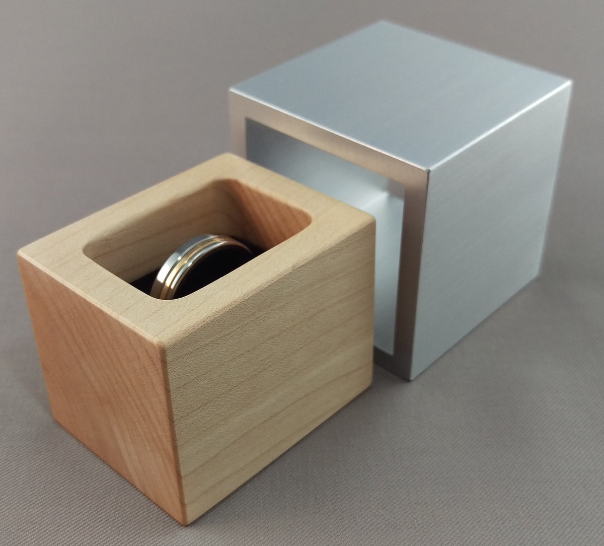 Cube Metal Engagement Ring Box- Brushed Aluminum and Maple – DPCustoms